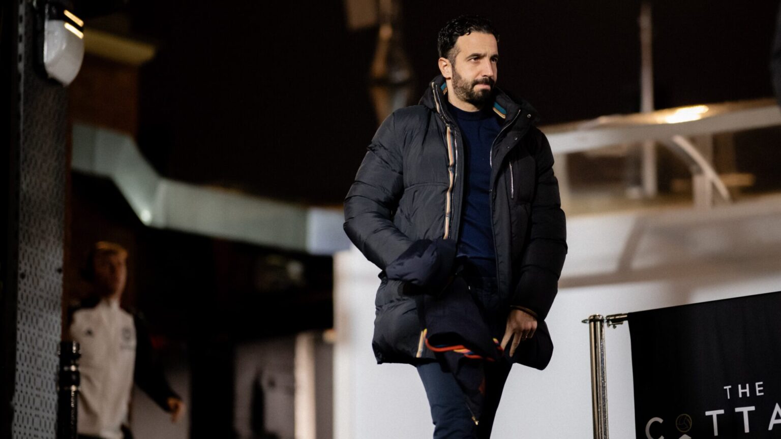 Gary Neville compara Ruben Amorim a Ange Postecoglu... e dá vantagem ao ... Gary Neville compara Ruben Amorim a Ange Postecoglu... e dá vantagem ao ...