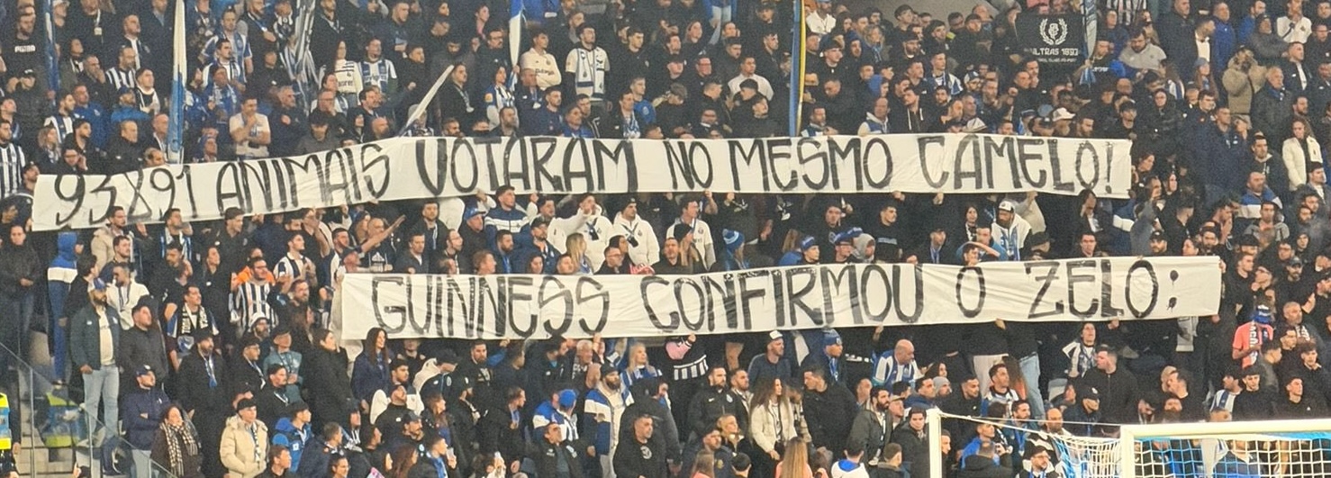 Claque do FC Porto provoca Benfica e Rui Costa com tarja: «Guinness ...